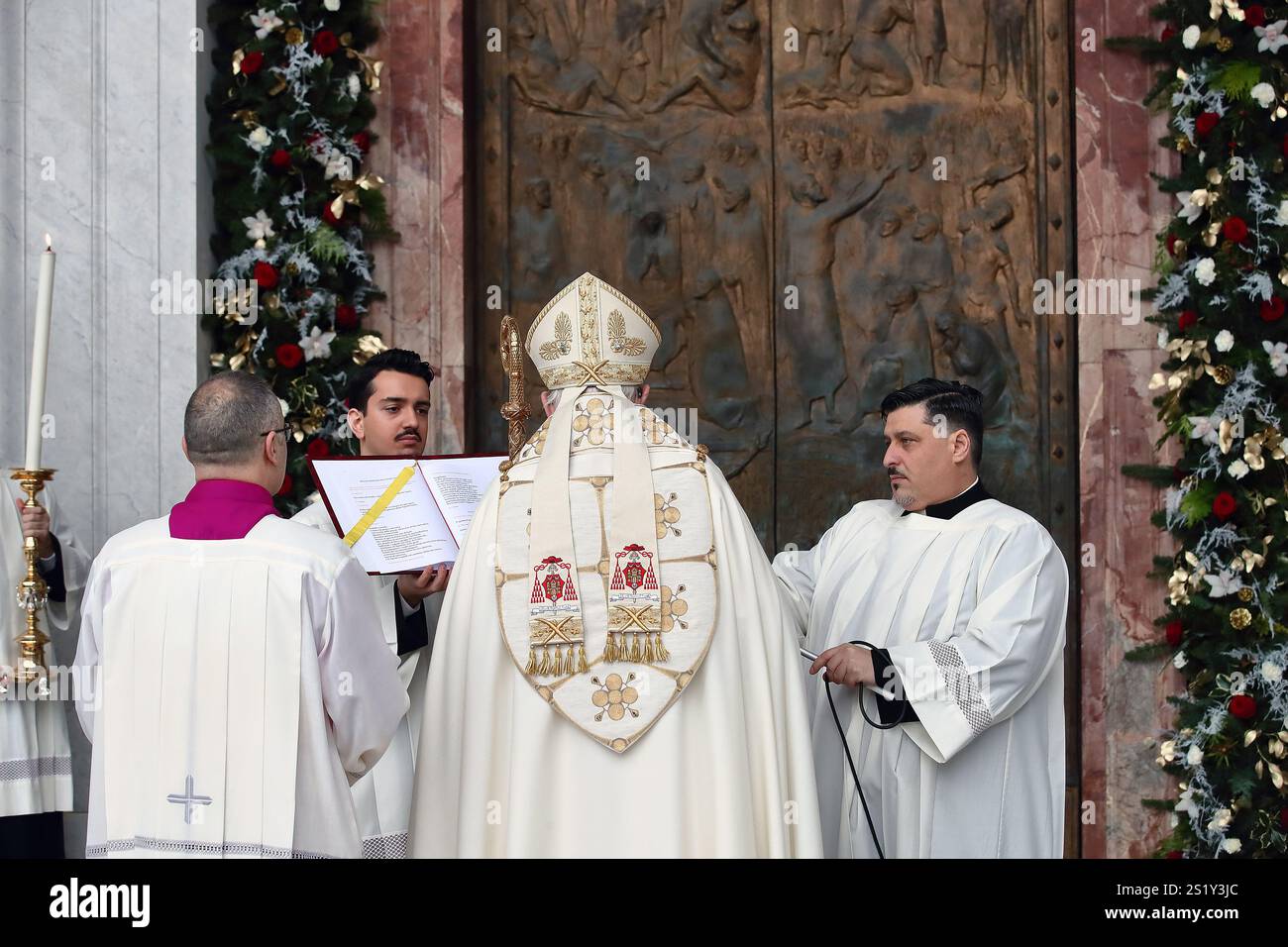 Vatican, Vatican. 05th Jan, 2025. **NO LIBRI** Italy, Rome, Vatican, 2025/1/5 Cardinal James ...