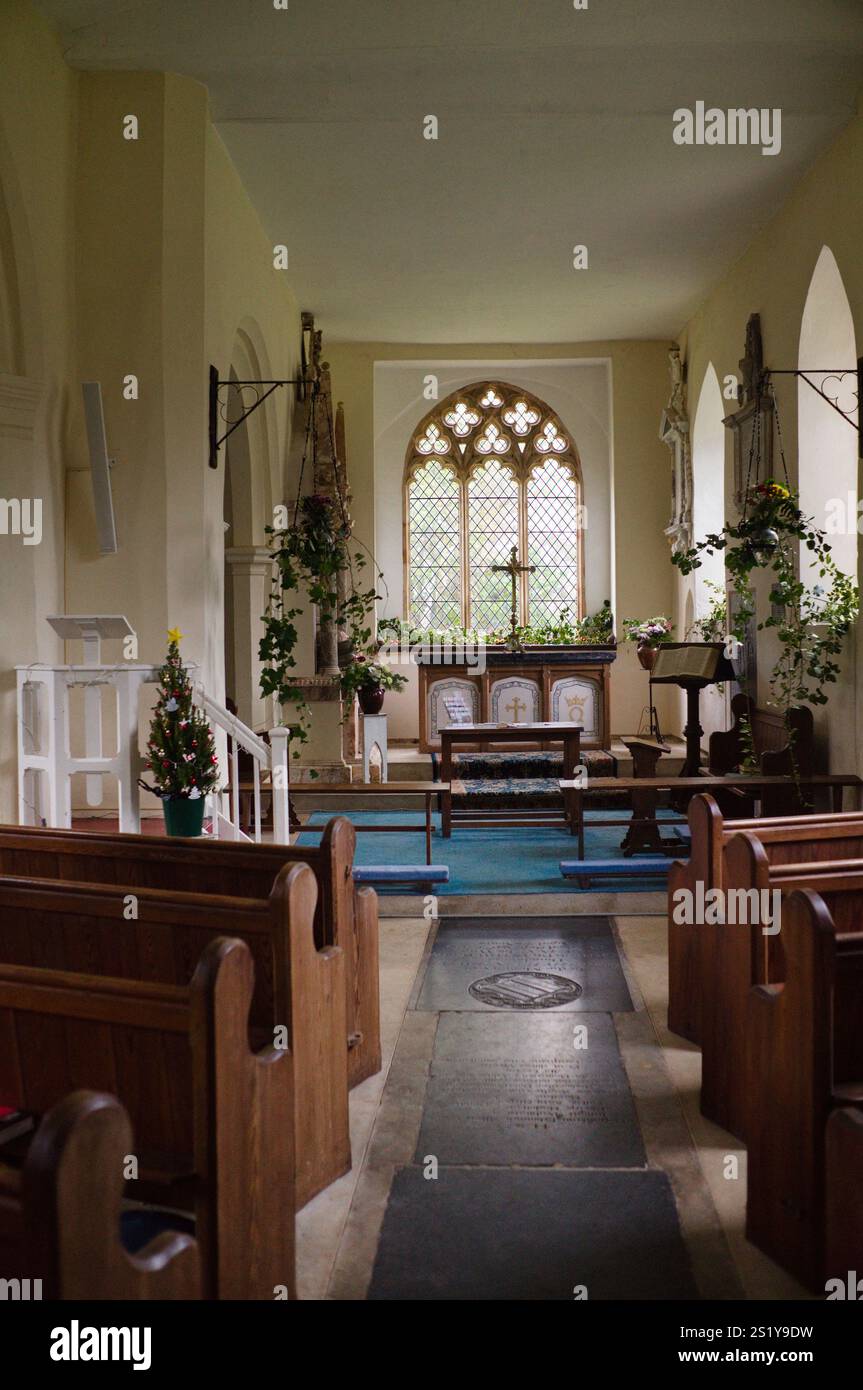 Interior view saints church hi-res stock photography and images - Alamy