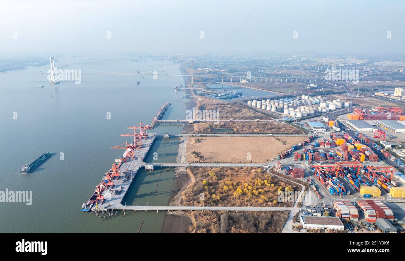 (250105) -- BEIJING, Jan. 5, 2025 (Xinhua) -- An aerial drone photo ...