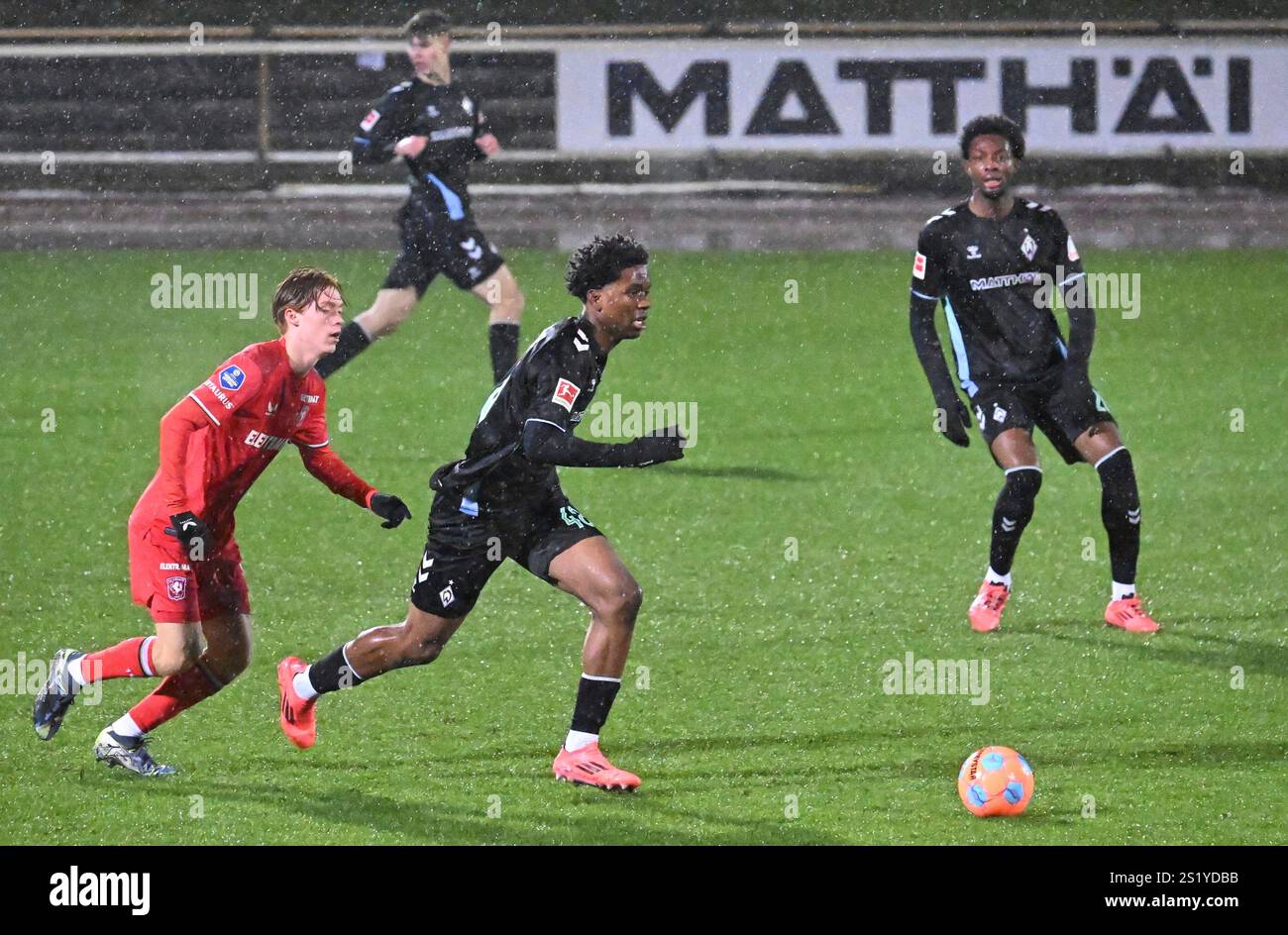 Bremen, Deutschland. 05th Jan, 2025. 05.01.2025, Platz 11, Bremen, GER ...