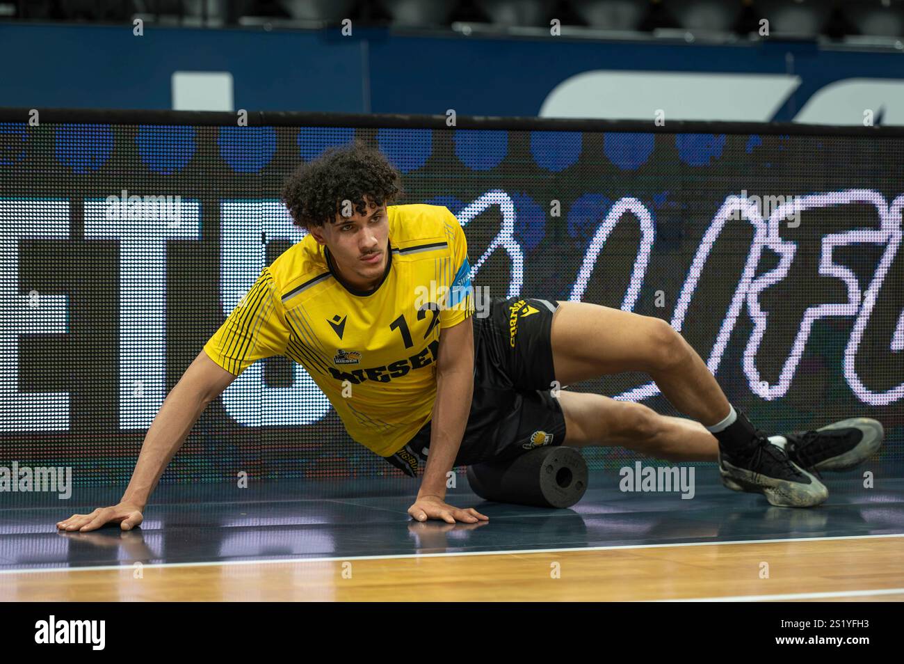 05.01.2025, EWE Arena, Oldenburg, GER, easy Credit-BBL, EWE Baskets ...