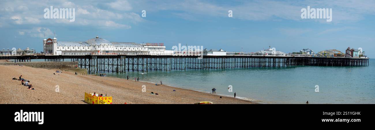 Brighton jetty swim hi-res stock photography and images - Alamy