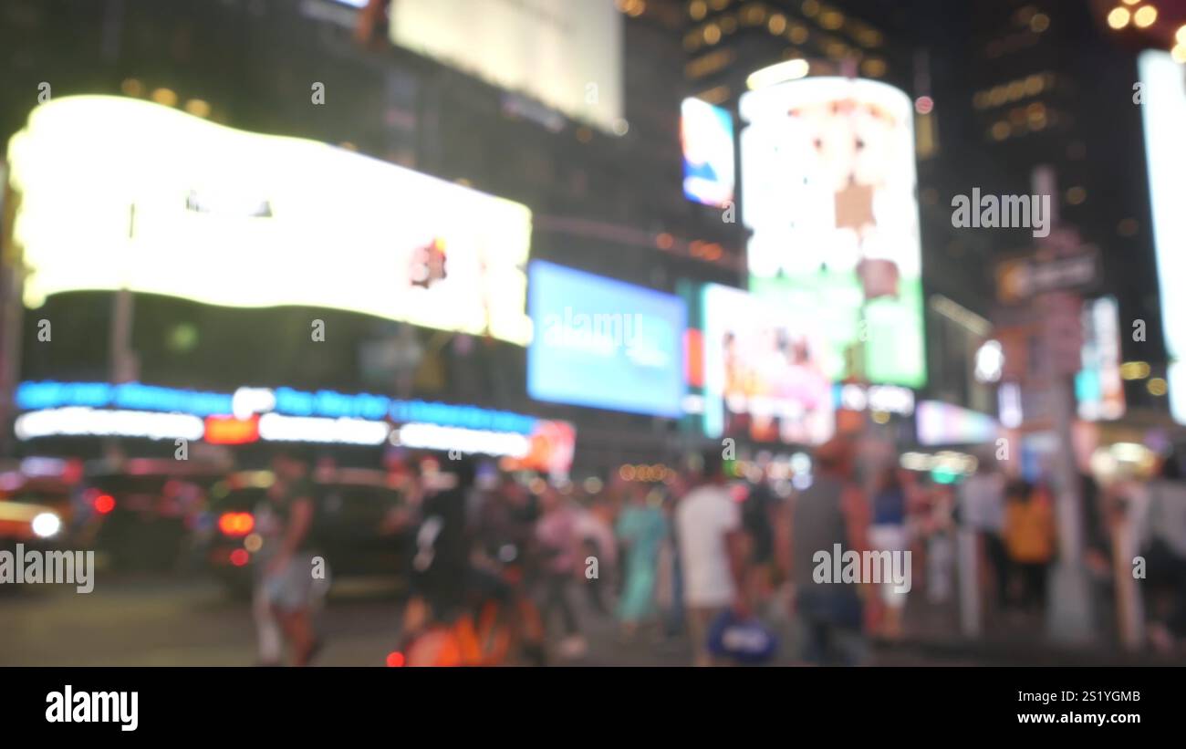 Night crowd crosswalk nyc pedestrian hi-res stock photography and ...
