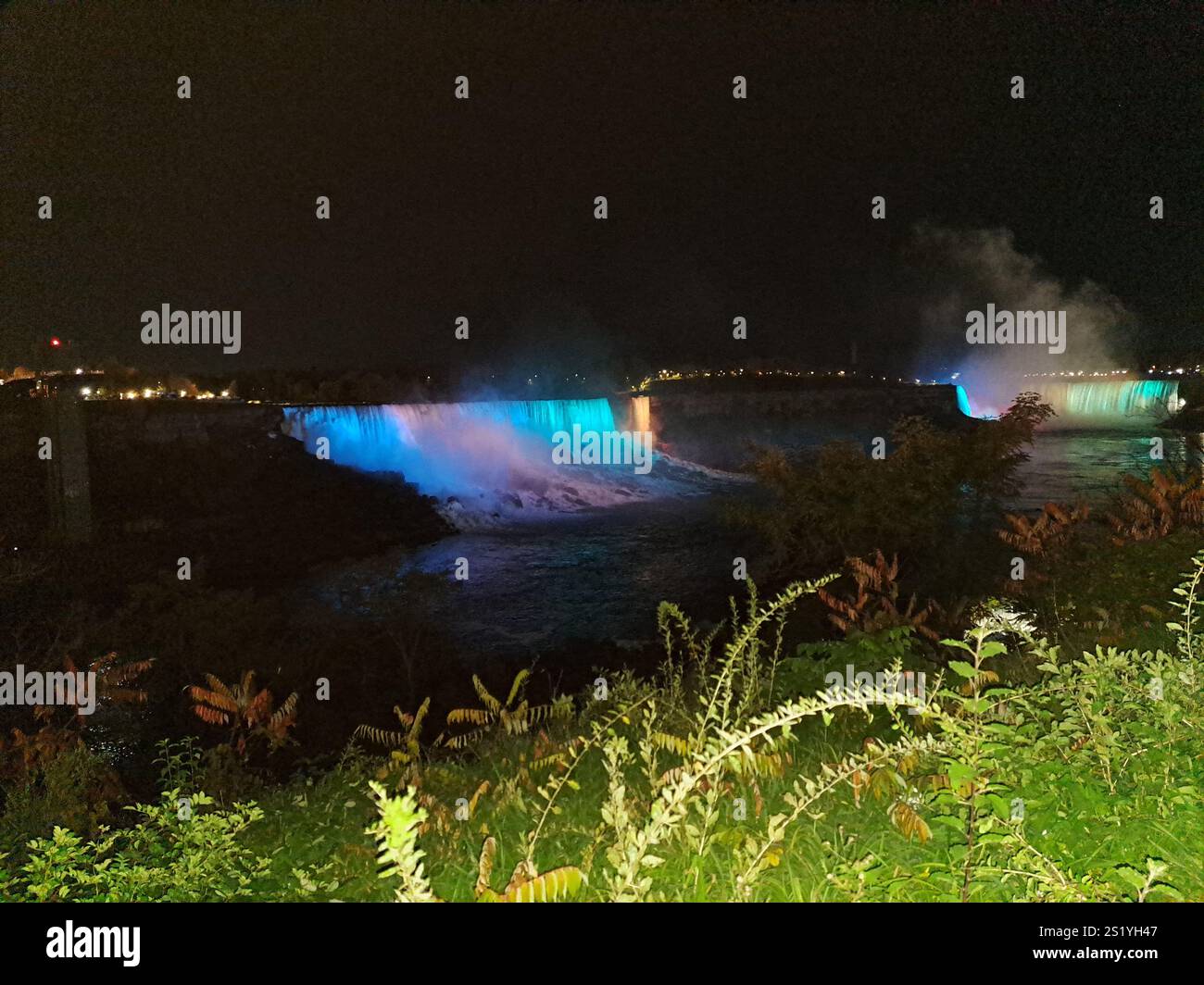 Niagara Falls illuminated at night in Ontario, Canada Stock Photo - Alamy