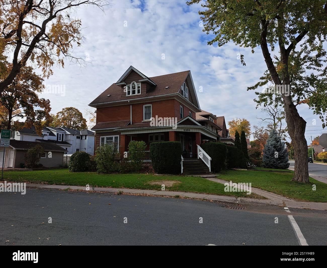 House on Jepson Street in Niagara Falls, Ontario, Canada Stock Photo ...