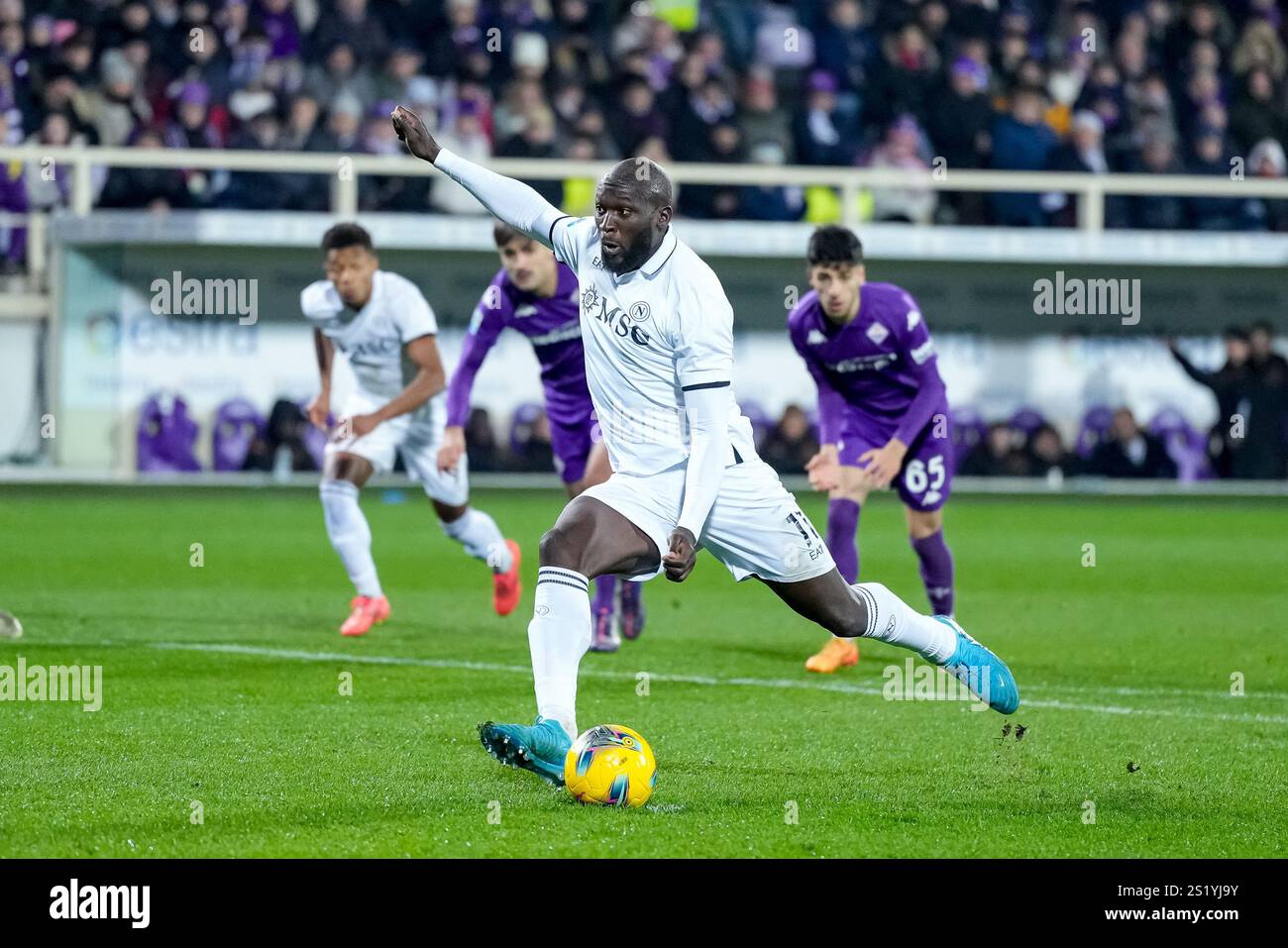 Florence, Italy. 04th Jan, 2025. Romelu Lukaku of SSC Napoli scores ...
