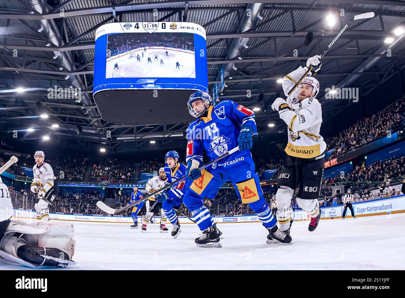 Top scorer Daniel Vozenilek (EV Zug) and Thomas Thiry #17 (HC Ajoie ...