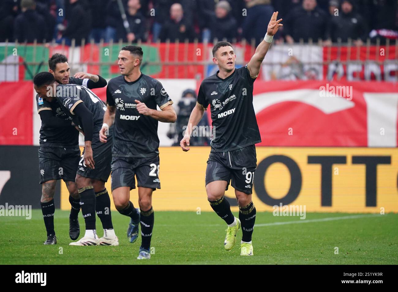 Roberto Piccoli (Cagliari Calcio) celebrates the goal during the ...