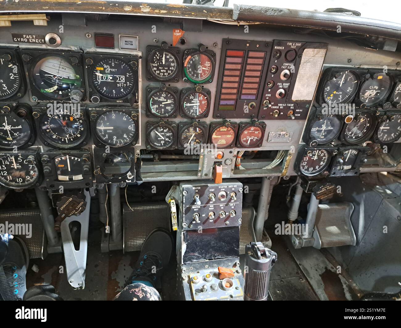 Cockpit in the Avro Canada CF100 MK 3D at Canadian Warplane Heritage ...