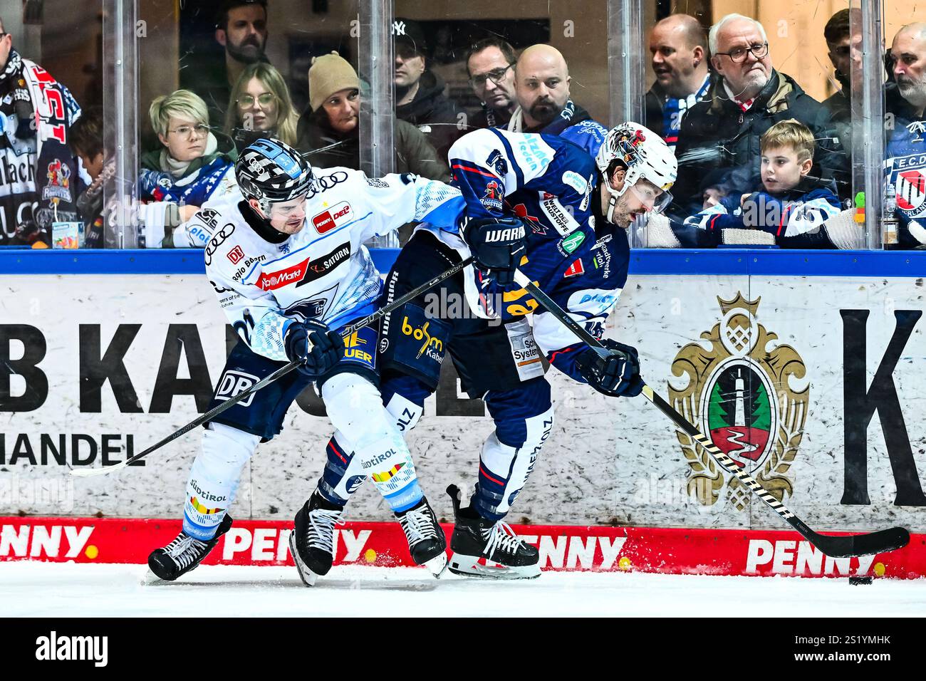 Hubert Labrie (Iserlohn Roosters, #16) Wayne Simpson (ERC Ingolstadt ...