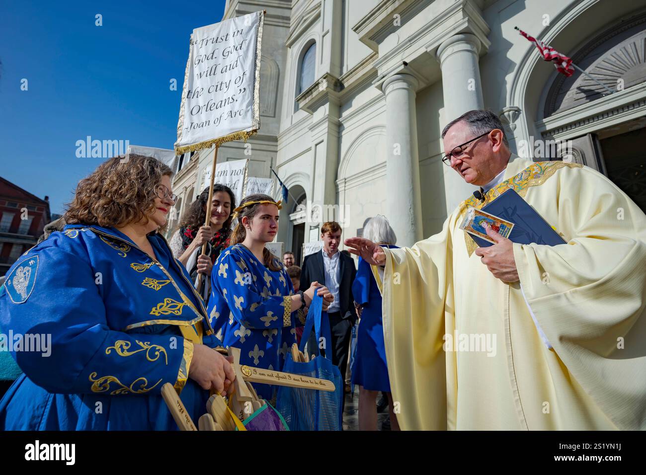 CORRECTS TO AMANDA HELM NOT ANTOINETTE DE ALTERIIS The Krewe de Jeanne ...