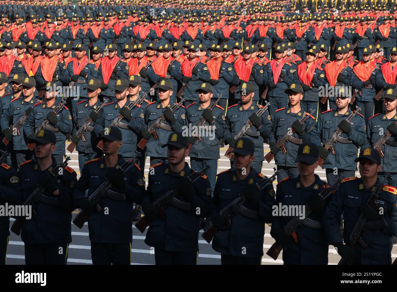 Tehran, Iran. 5th Jan, 2025. Iranian soldiers attend the 47th ...
