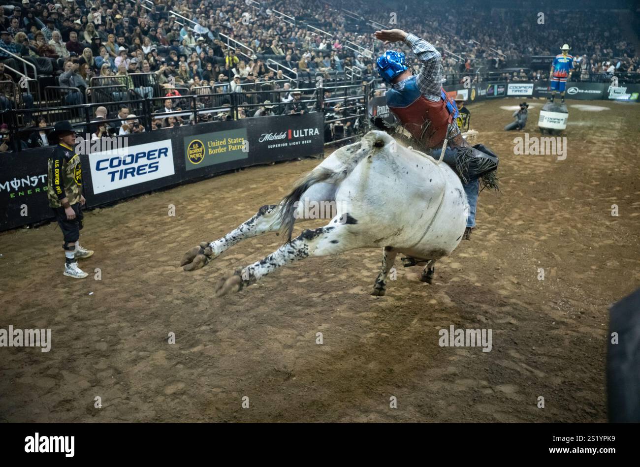 New York, New York, USA. 4th Jan, 2025. Bull rider ELIMAR JEREMIAS of ...