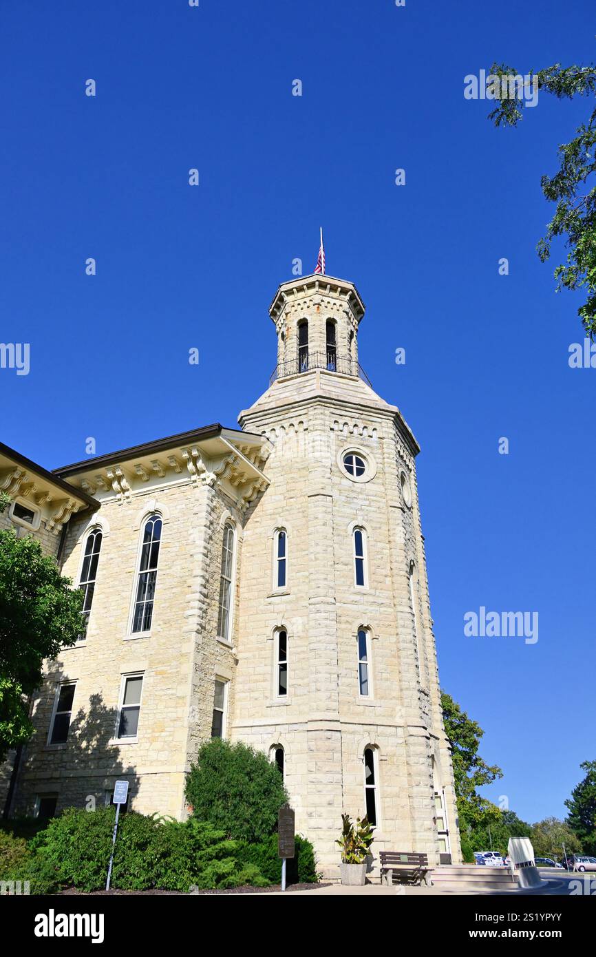 Wheaton, Illinois, USA. Blanchard Hall at the center of the Wheaton ...