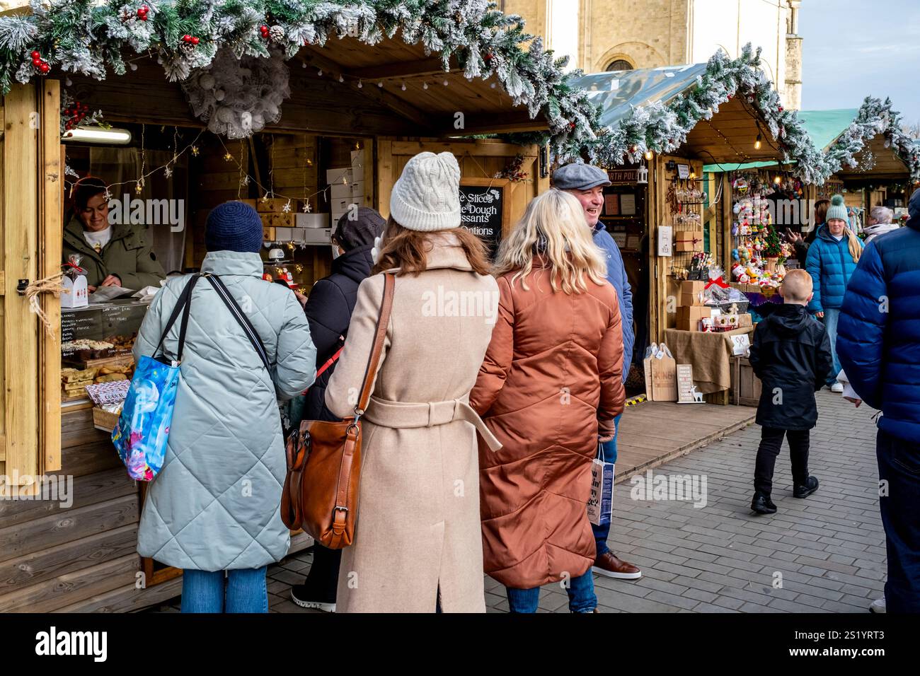 The Christmas Market In The Grounds of Canterbury Cathedral, Canterbury ...