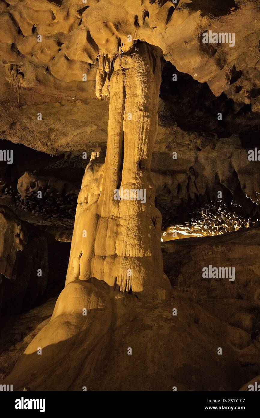 Stalagmite towers in Grottes de Betharram feature stunning geological ...