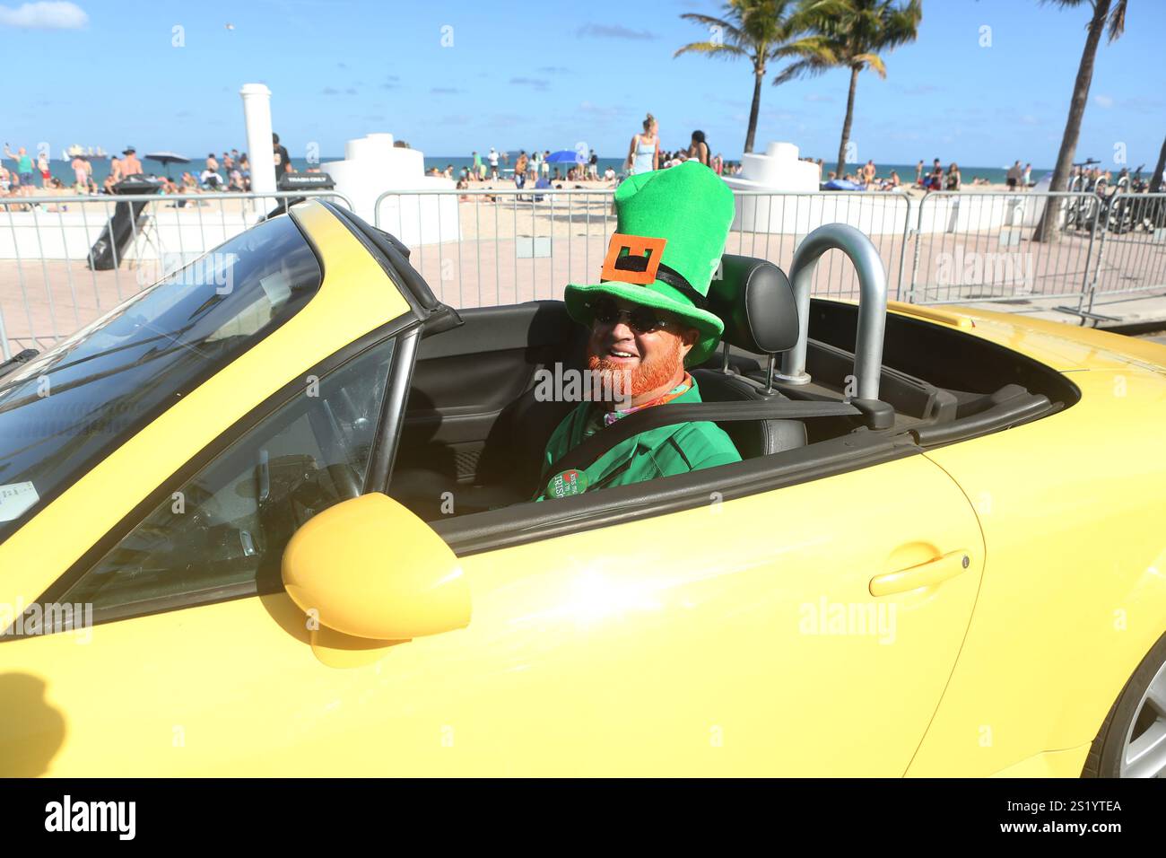 Ft LAUDERDALE: Spring break season attracts college students to sunny ...