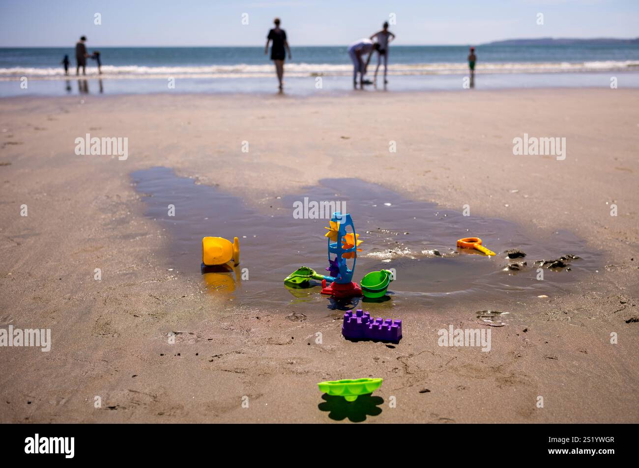 Summer time at beach hi-res stock photography and images - Alamy