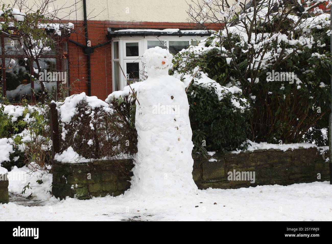 Bolton, England. 5th January 2025. Snow arrived in the Greater ...