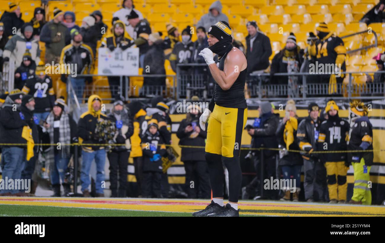 January 04, 2025: T.J. Watt #90 during the Steelers vs Bengals in ...