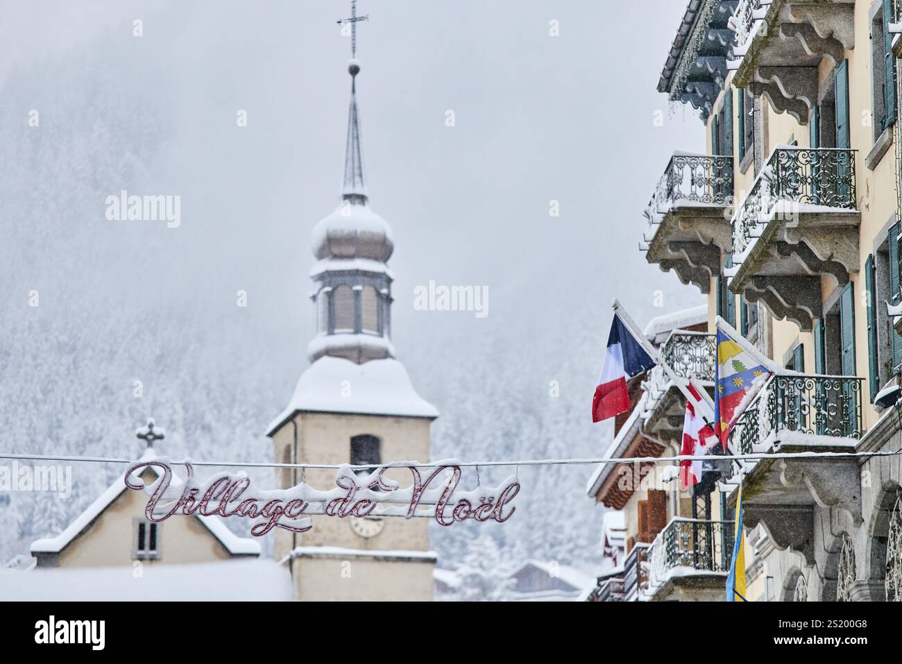 Winter scenes at Chamonix-Mont-Blanc ski resort in the French Alps ...