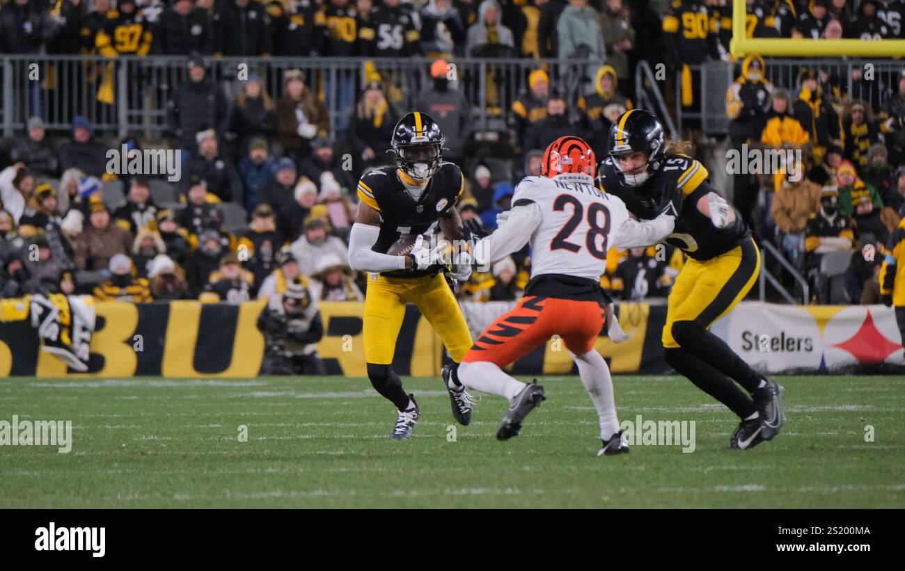 Pittsburgh, PA, USA. 04th Jan, 2025. George Pickens #14 during the ...