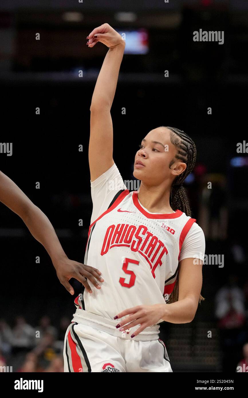 COLUMBUS, OH - JANUARY 05: Ohio State Buckeyes guard Ava Watson (5 ...