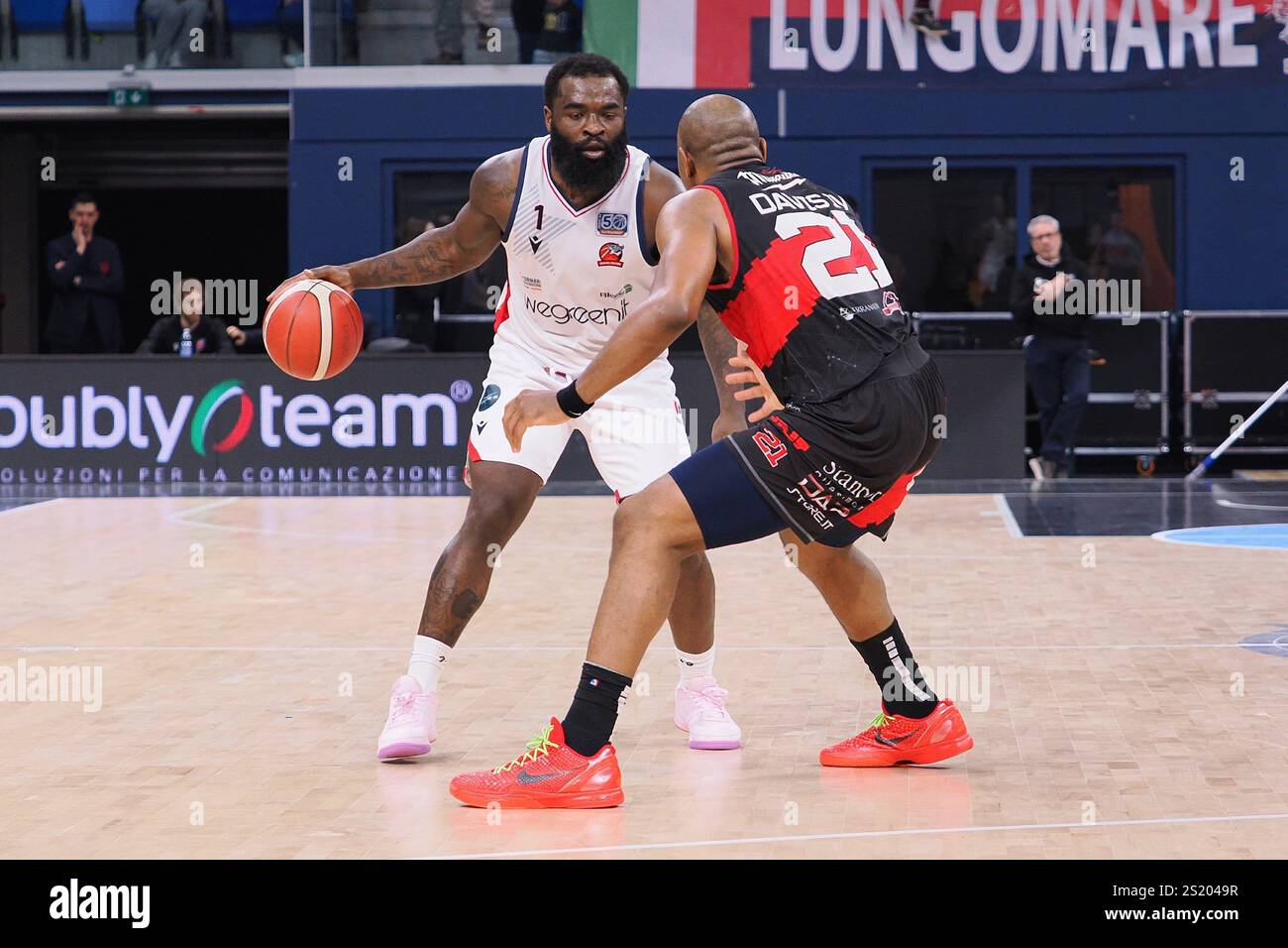 Milan, Italy. 05th Jan, 2025. Giddy Potts (Wegreenit Urania Basket ...