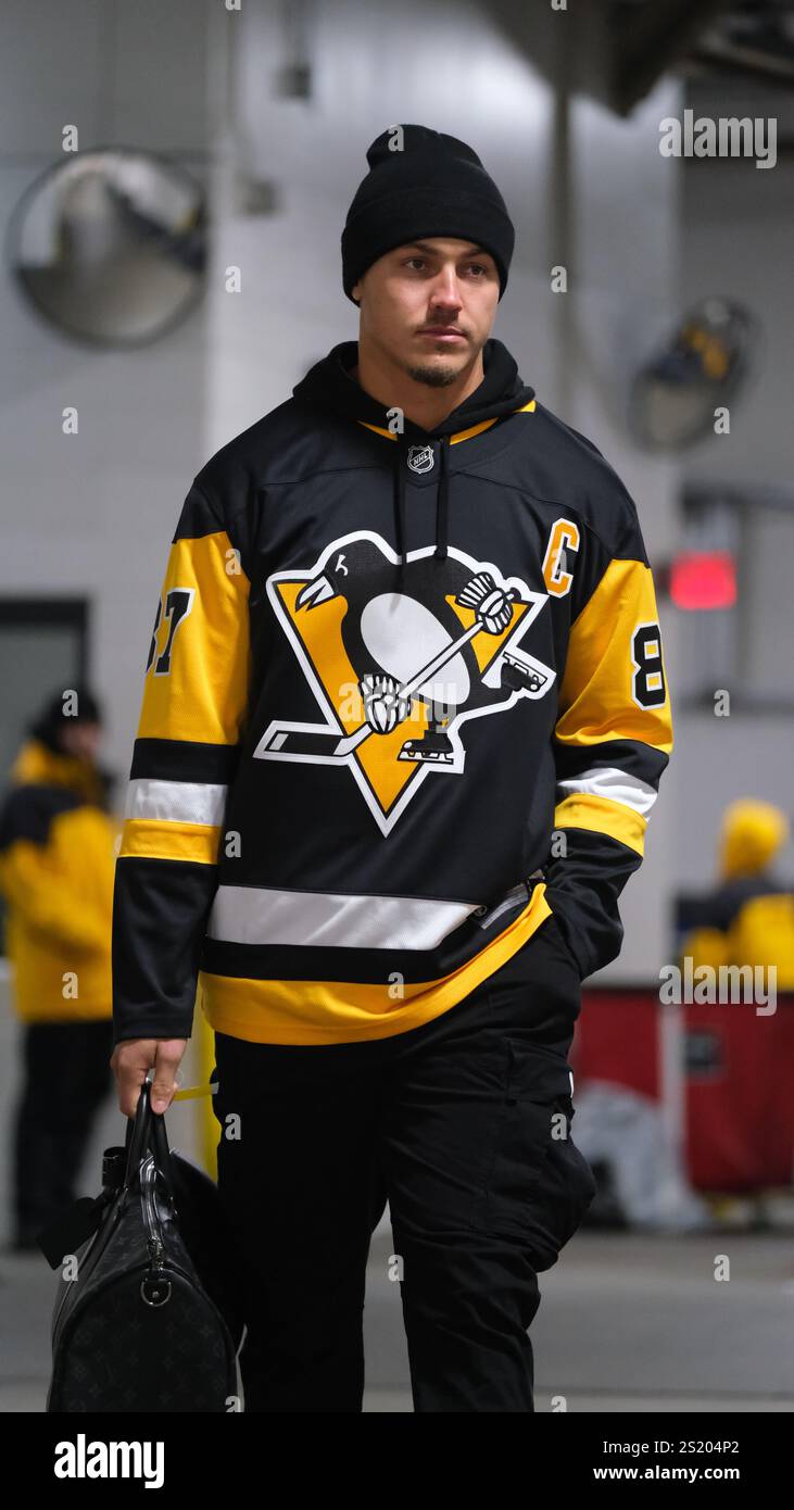 Pittsburgh, PA, USA. 04th Jan, 2025. Nick Herbig #51 during the ...