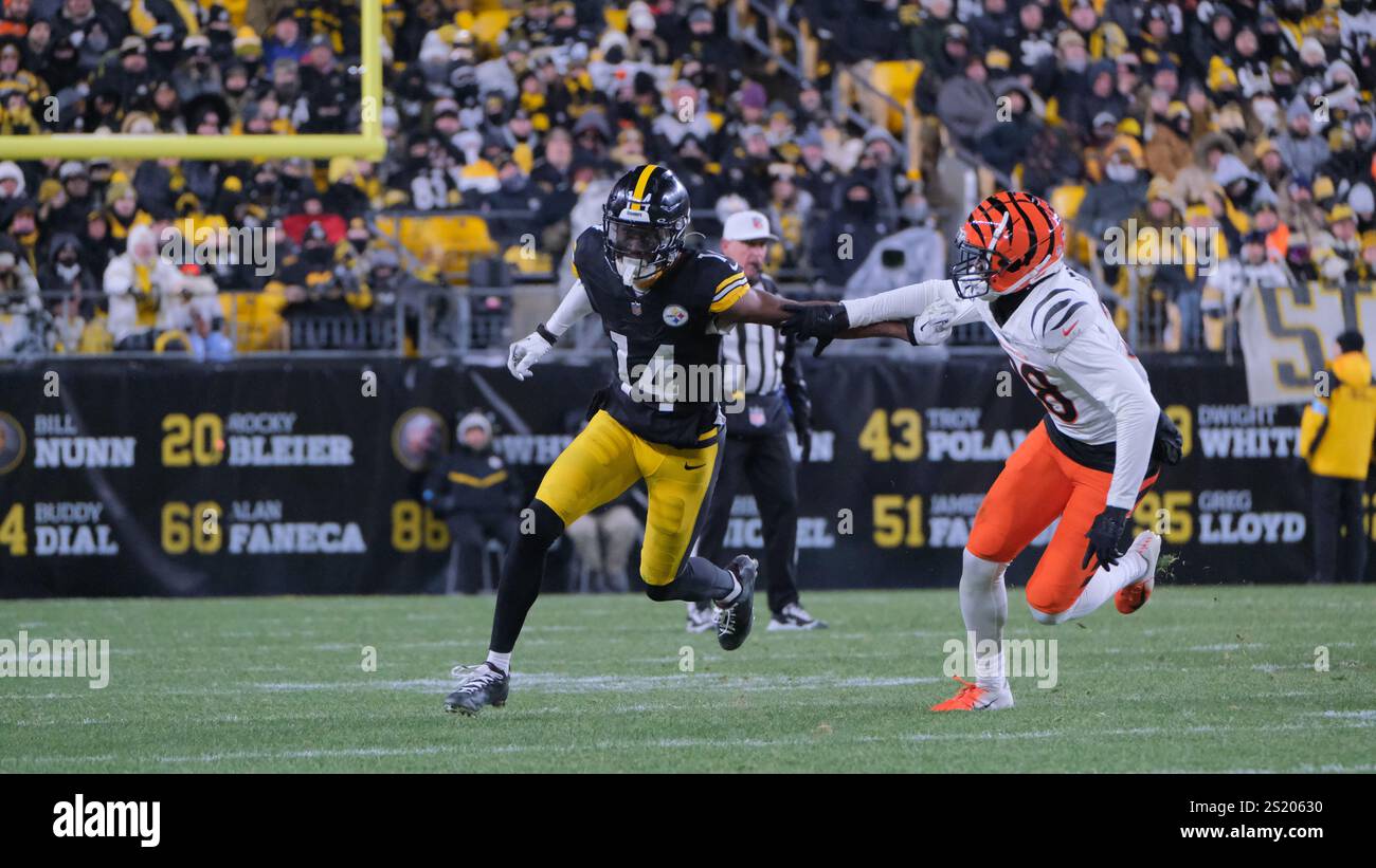 Pittsburgh, PA, USA. 04th Jan, 2025. George Pickens #14 during the ...