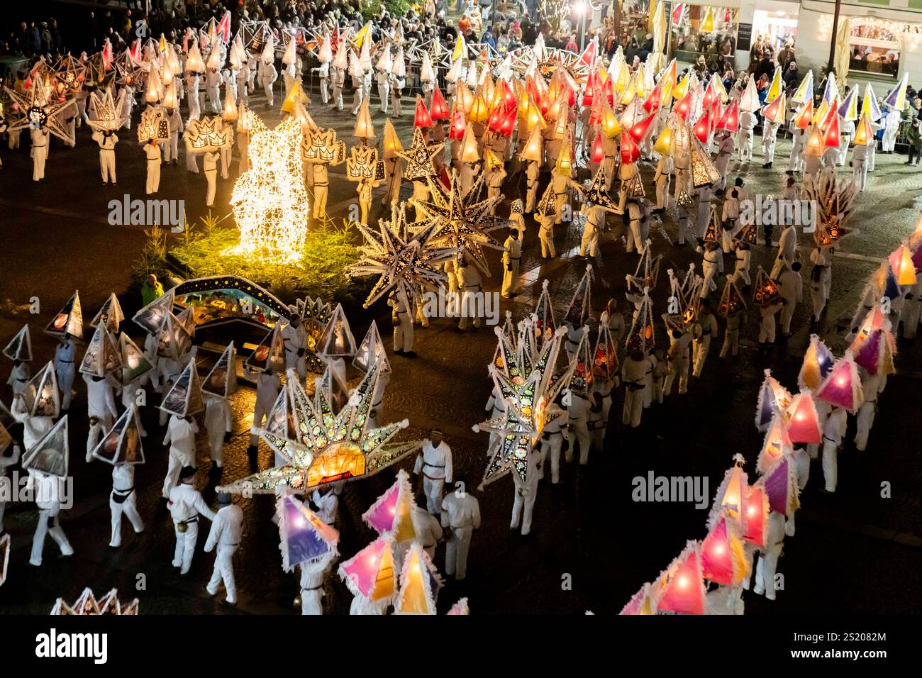 Traditional Gloecklerlauf ceremony at Gmundens town hall. The ...