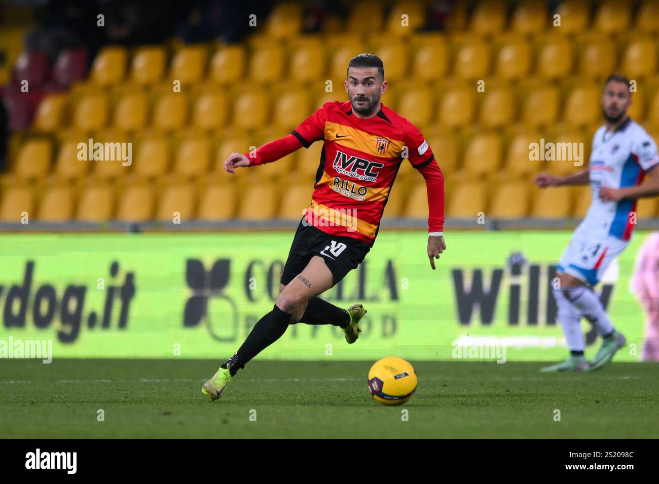 Benevento, Italy. 5th Jan, 2025. Eric Lanini of Benevento Calcio in ...