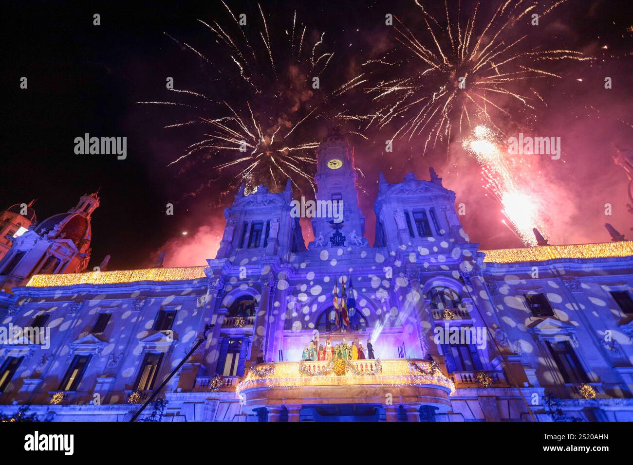 Valencia, Spain, January 5th, 2024. The Cabalgata de Reyes (Three Kings ...