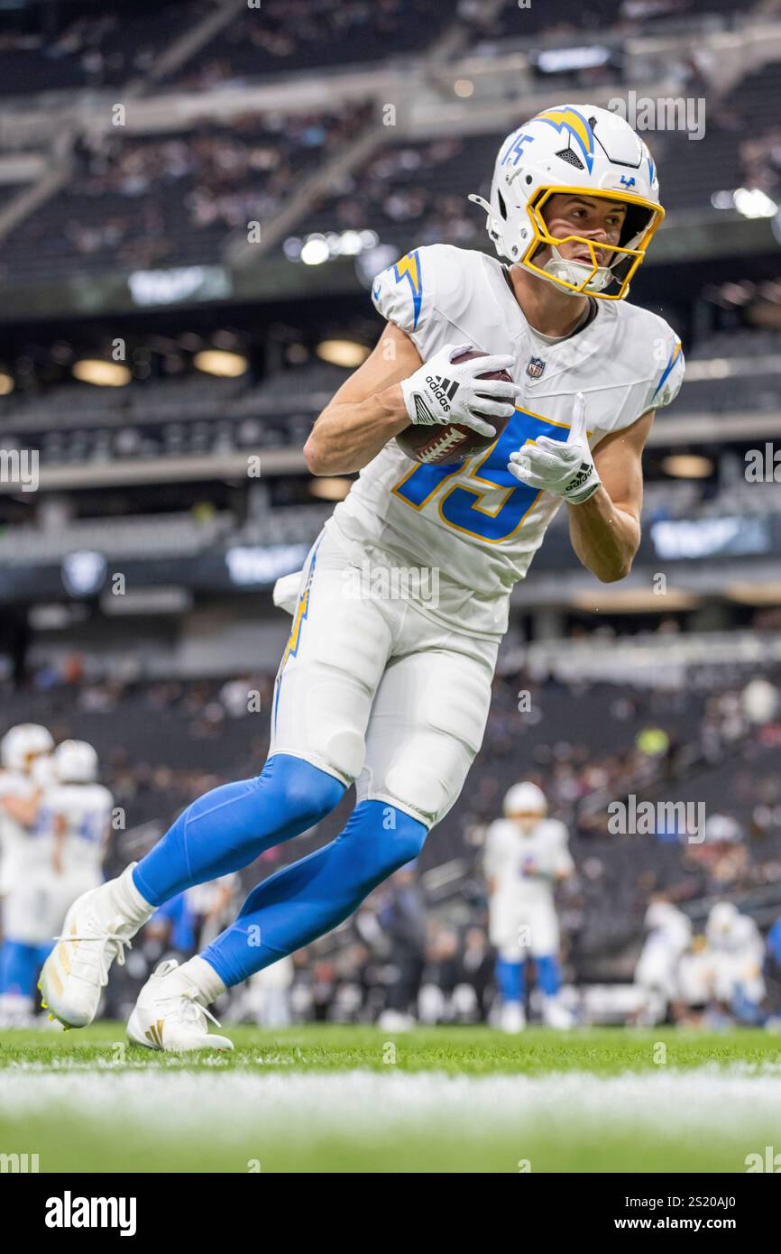 Los Angeles Chargers wide receiver Ladd McConkey (15) warms up before ...