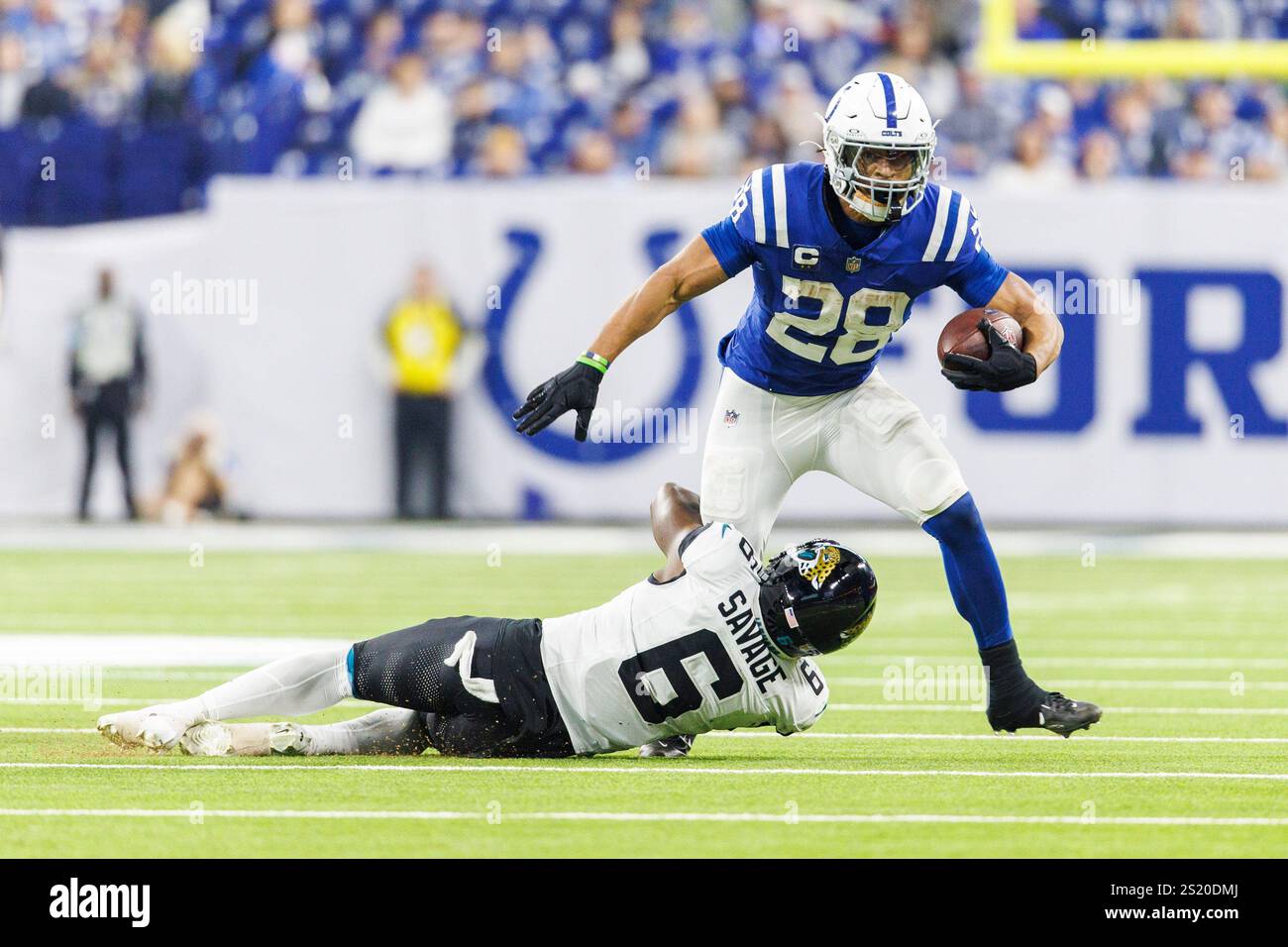 Indianapolis, Indiana, USA. 05th Jan, 2025. Indianapolis Colts running ...