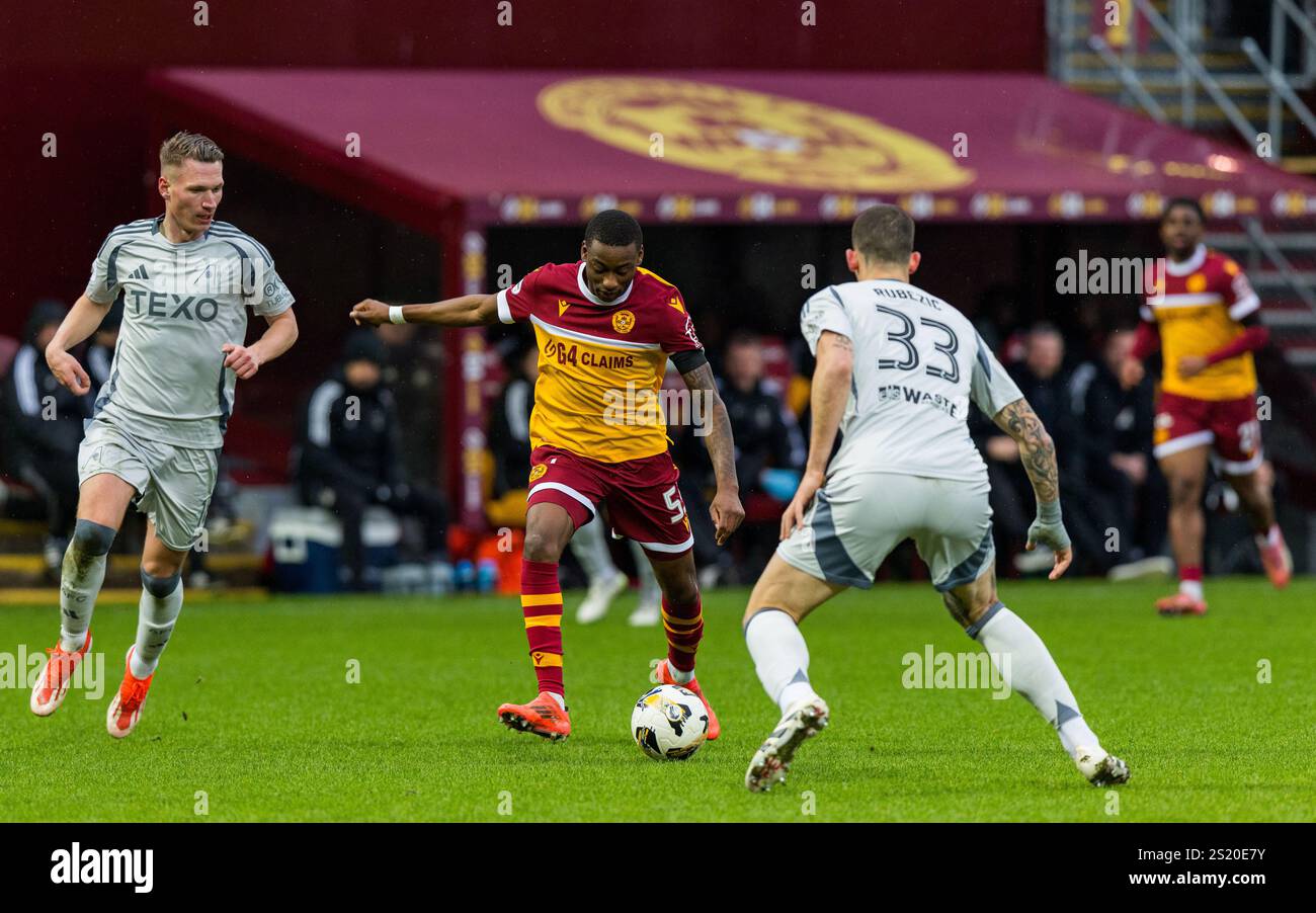 Motherwell, Scotland. 05 January 2025. Goalscorer Tawanda Maswanhise ...