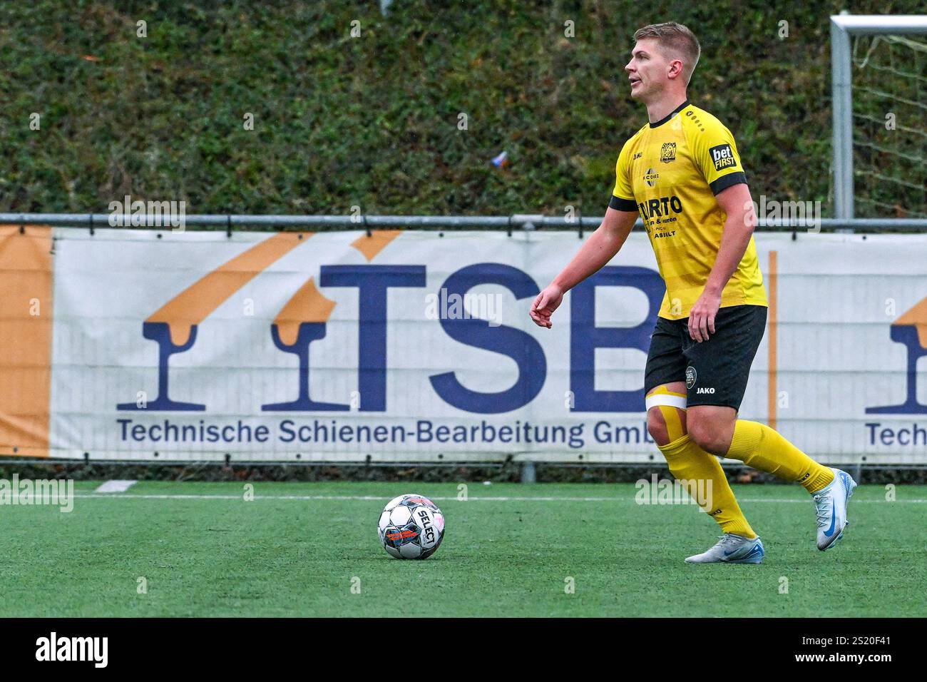 Brakel, Belgium. 05th Jan, 2025. Lievens Matthias (16) of Olsa Brakel ...
