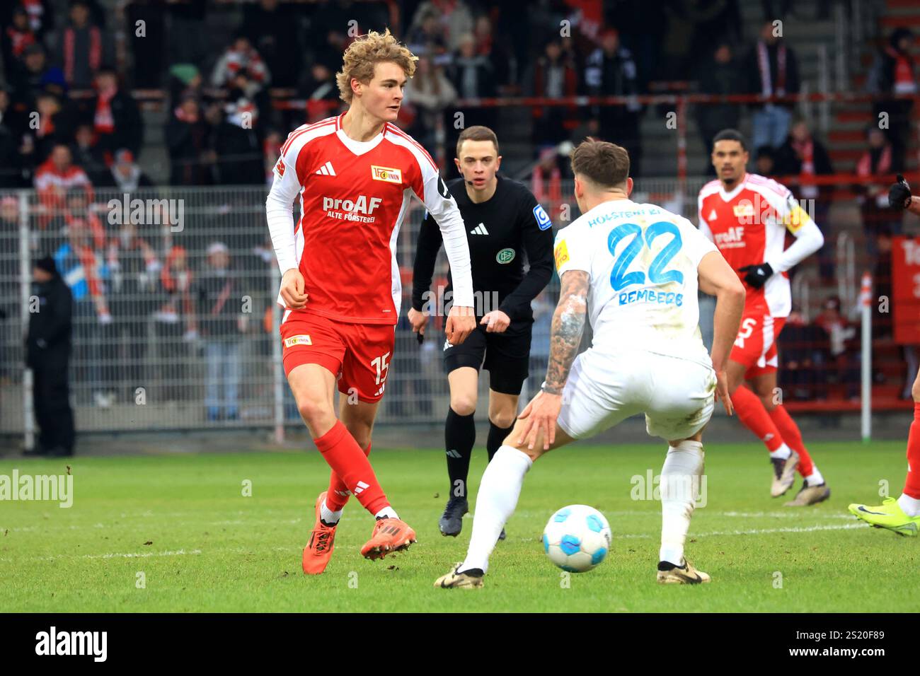 Berlin, Deutschland. 05th Jan, 2025. 05.01.2025, Stadion Alte ...