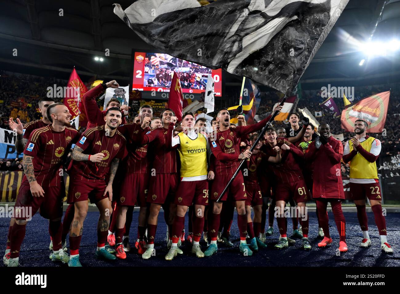 Rome, Italy. 05th Jan, 2025. AS Roma players celebrate at the end of ...