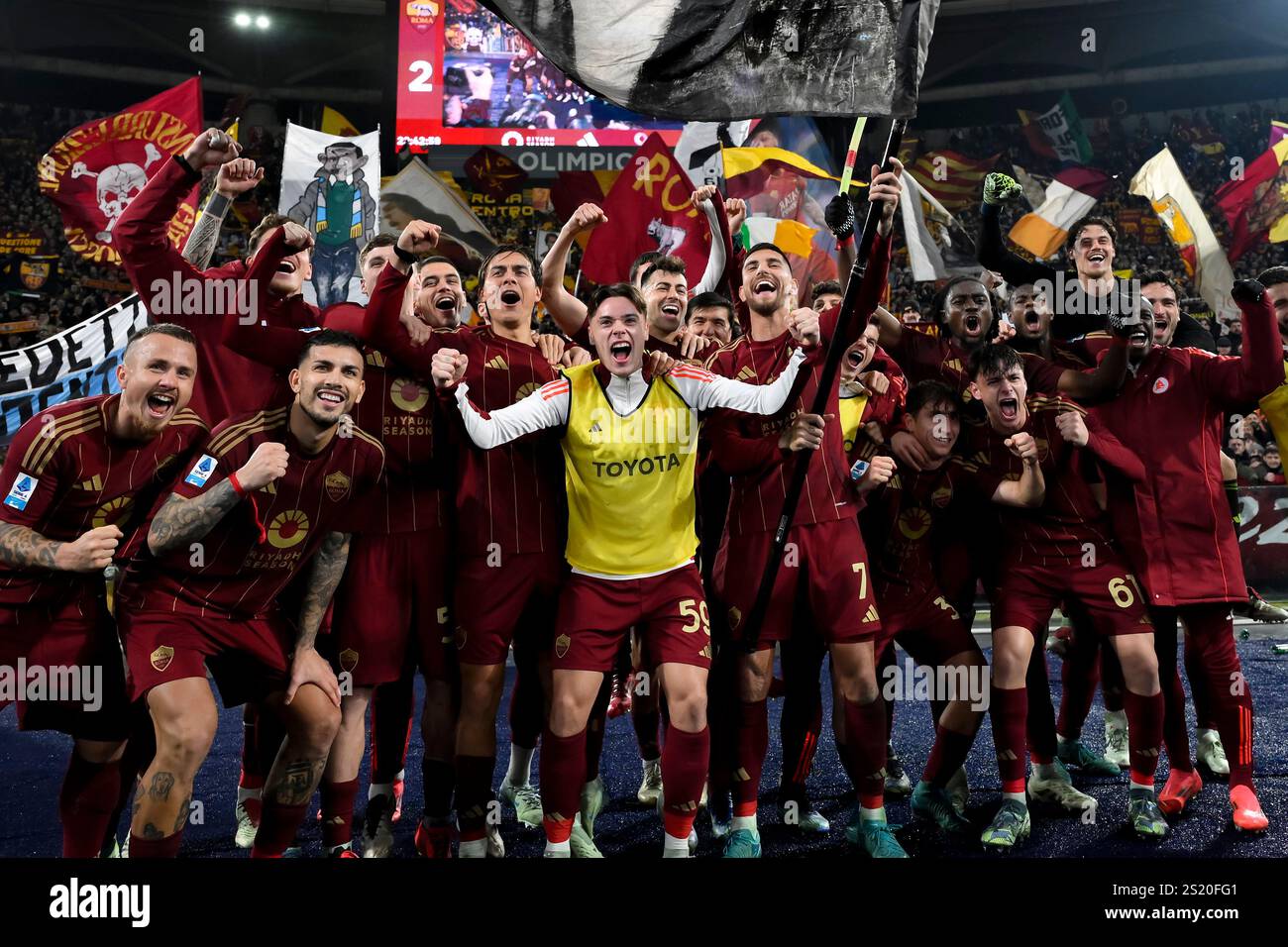 Rome, Italy. 05th Jan, 2025. AS Roma players celebrate at the end of ...