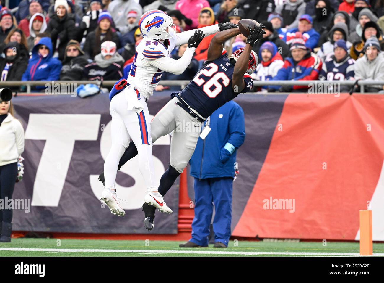 during the second half in Foxborough, Massachusetts. MANDATORY CREDIT: Eric Canha/CSM(Credit ...