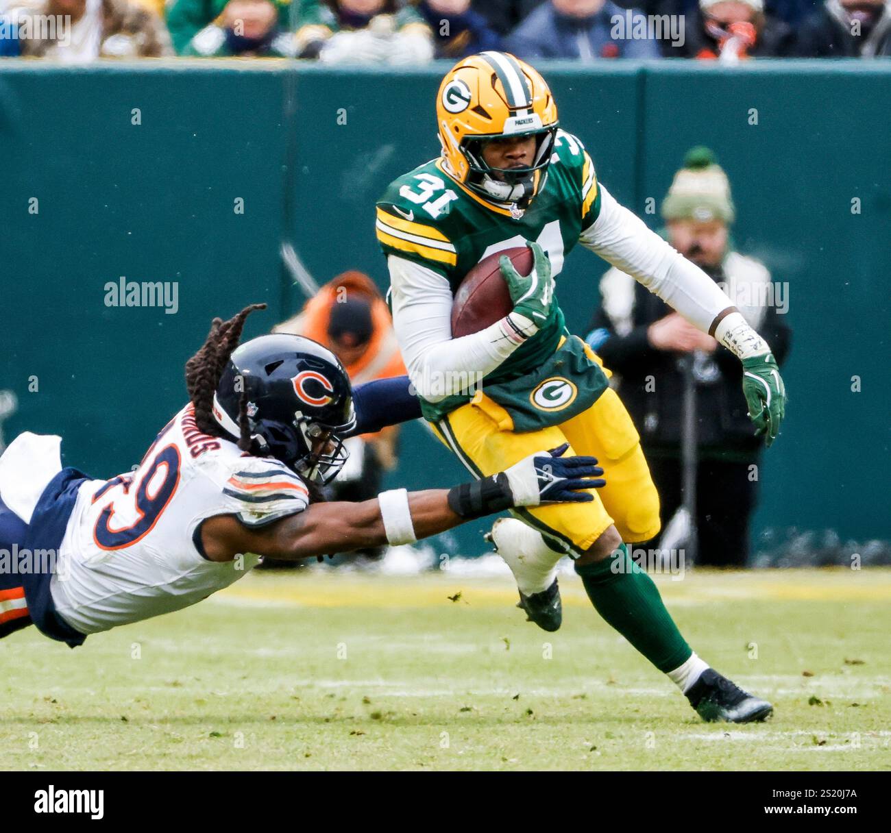 Green Bay, United States. 05th Jan, 2025. Green Bay Packers running ...