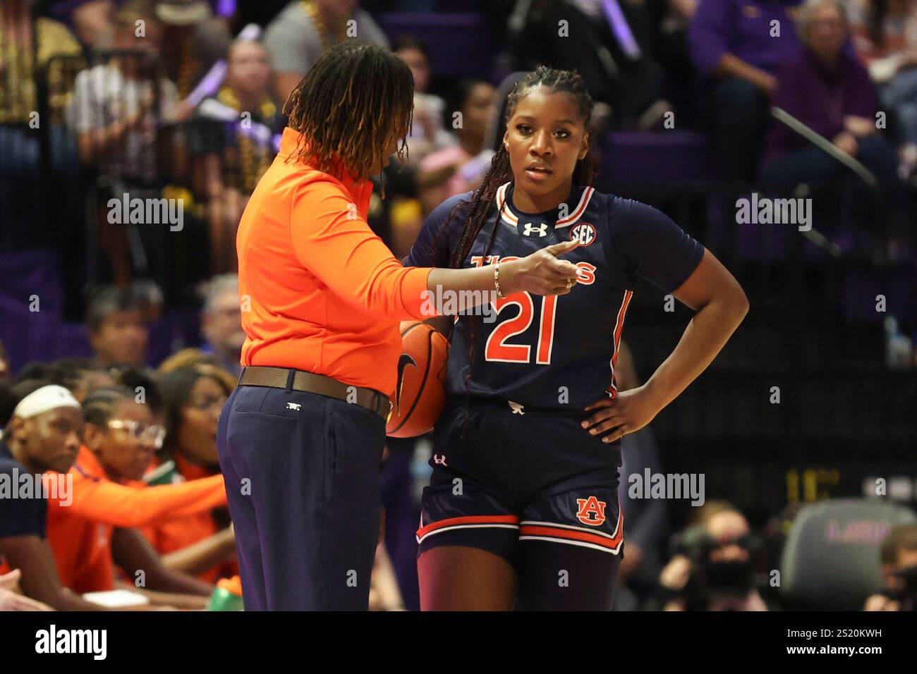 Baton Rouge, United States. 05th Jan, 2025. Auburn Tigers head coach ...