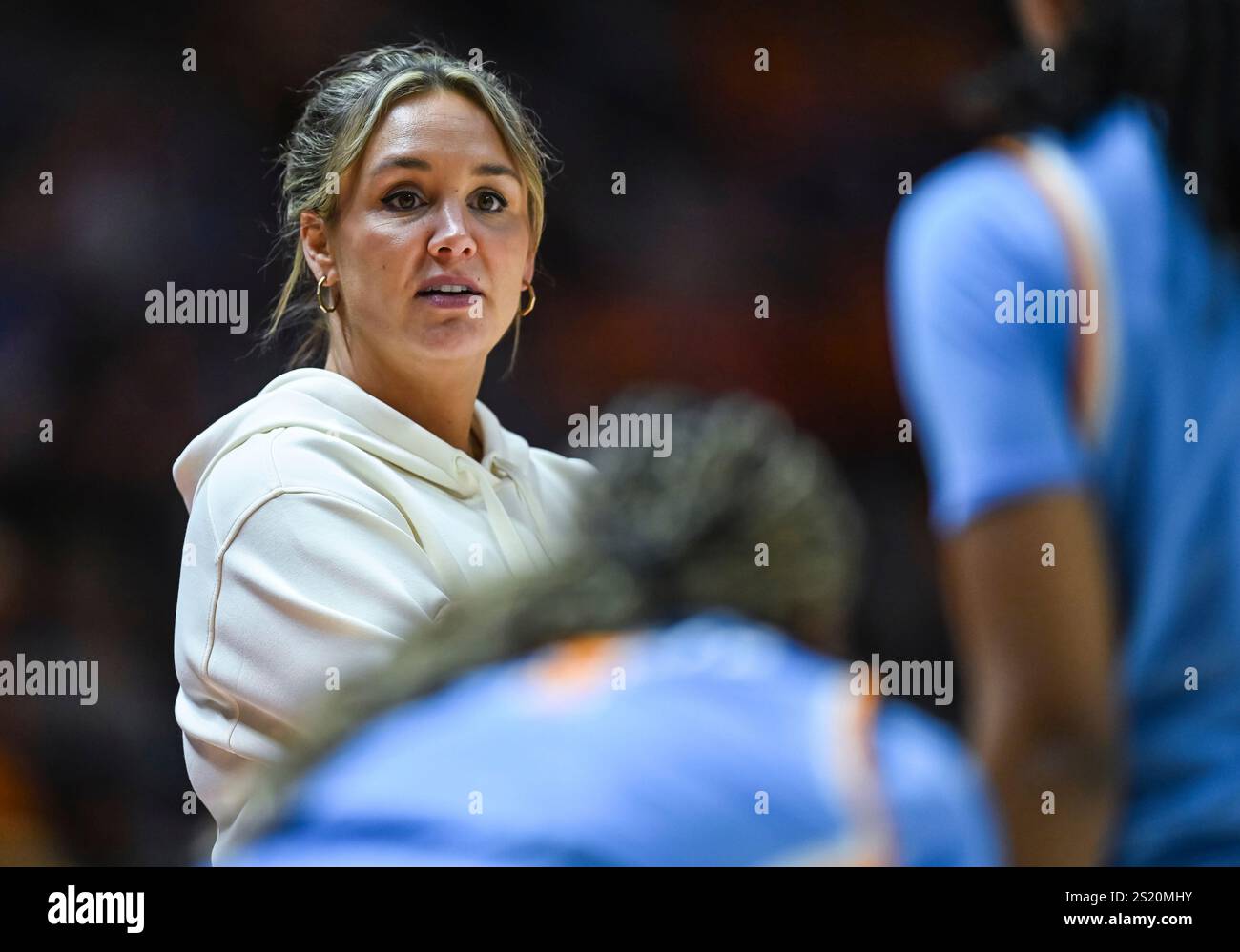 KNOXVILLE, TN - JANUARY 05: Tennessee Lady Vols head coach Kim Caldwell ...