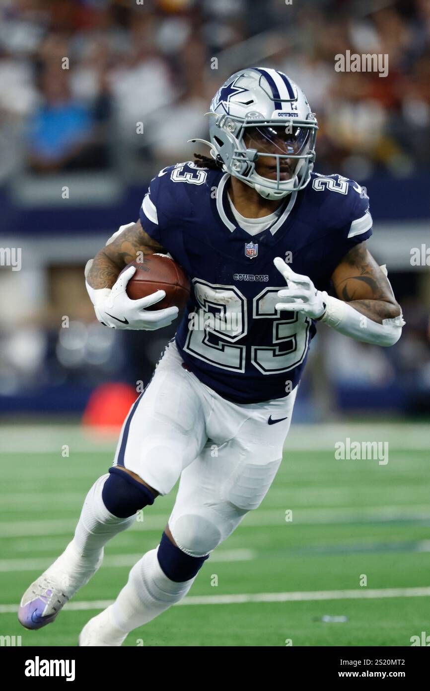 Dallas Cowboys running back Rico Dowdle (23) carries the ball during a ...