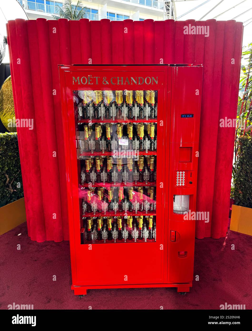 82nd annual golden globe award hi-res stock photography and images - Alamy