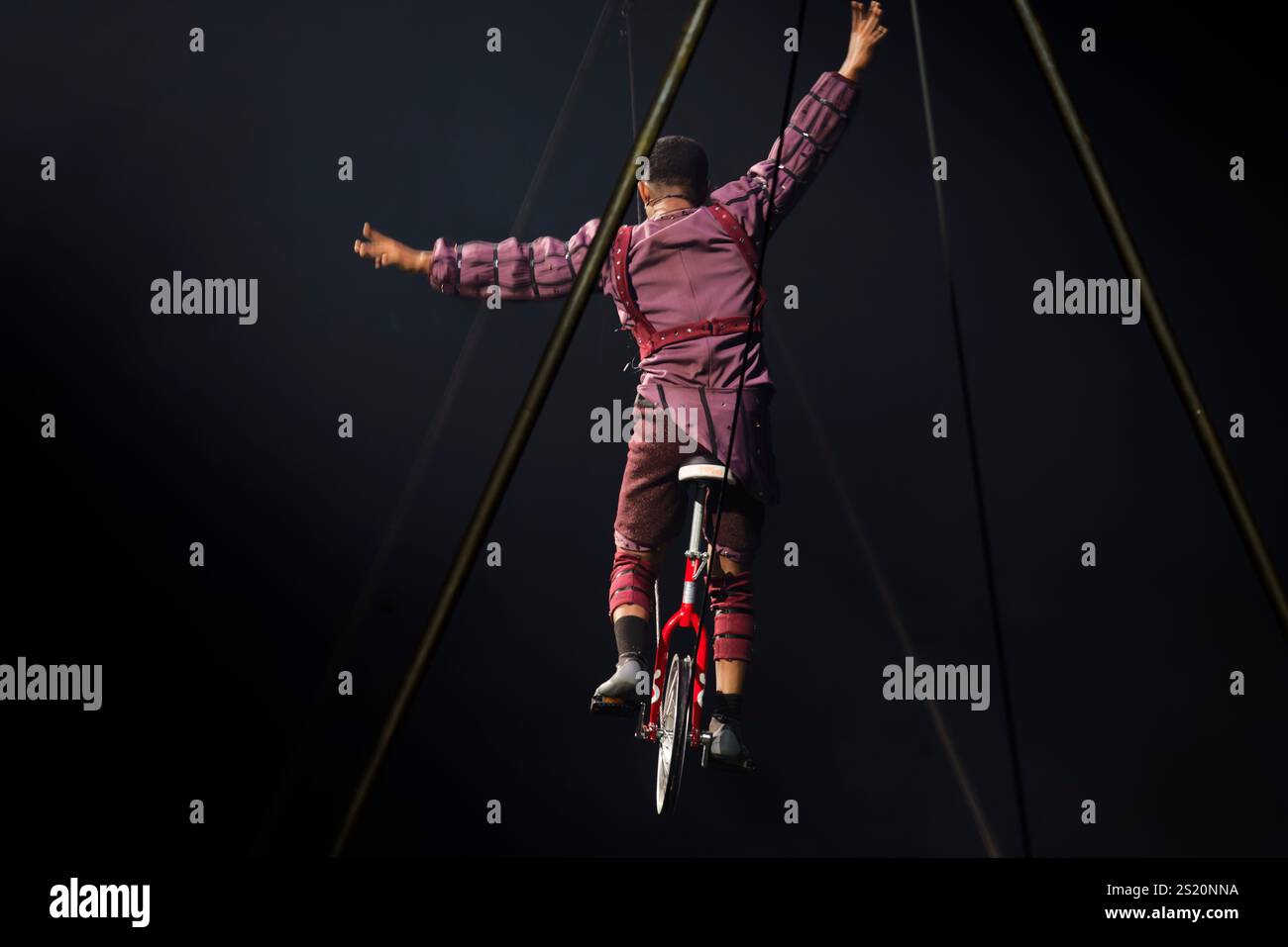 Paris, France. 5th Jan, 2025. An Ethiopian circus artist performs at the Phenix circus with the ...