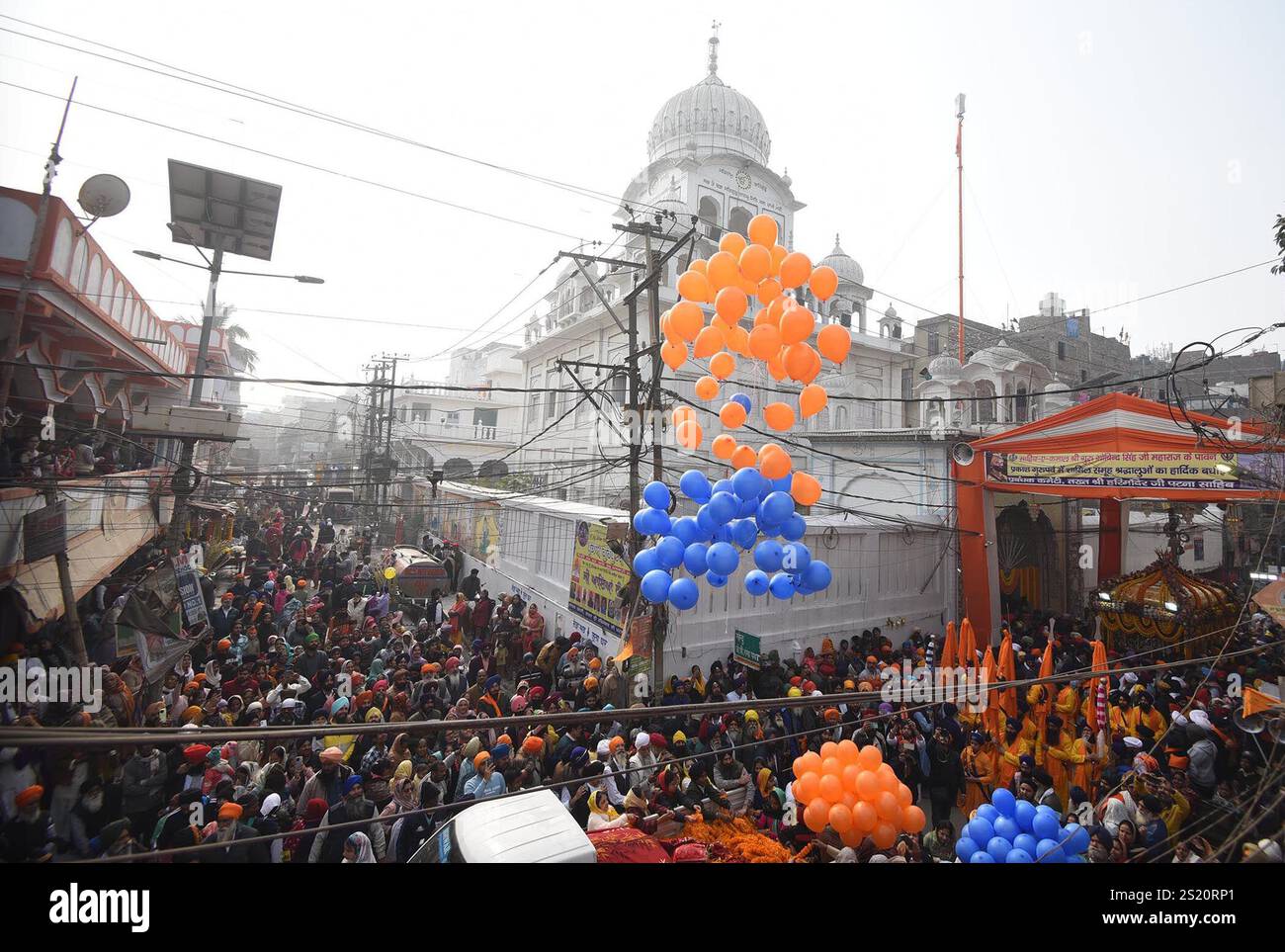 Patna, India. 05th Jan, 2025. PATNA, INDIA - JANUARY 5: Sikh devotees participate in holy ...