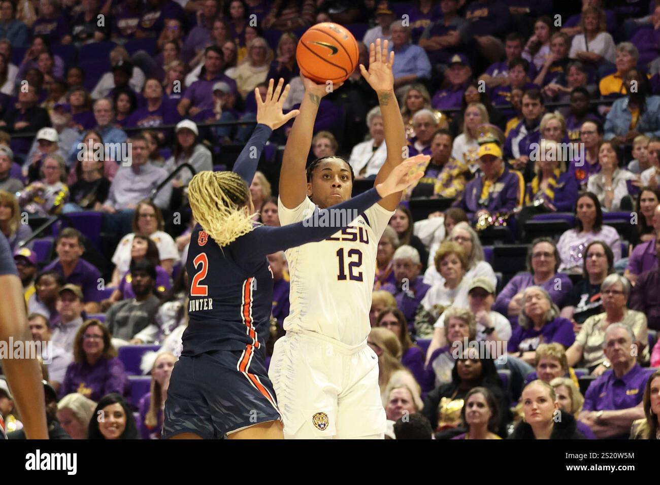 Baton Rouge, United States. 05th Jan, 2025. LSU Lady Tigers guard ...
