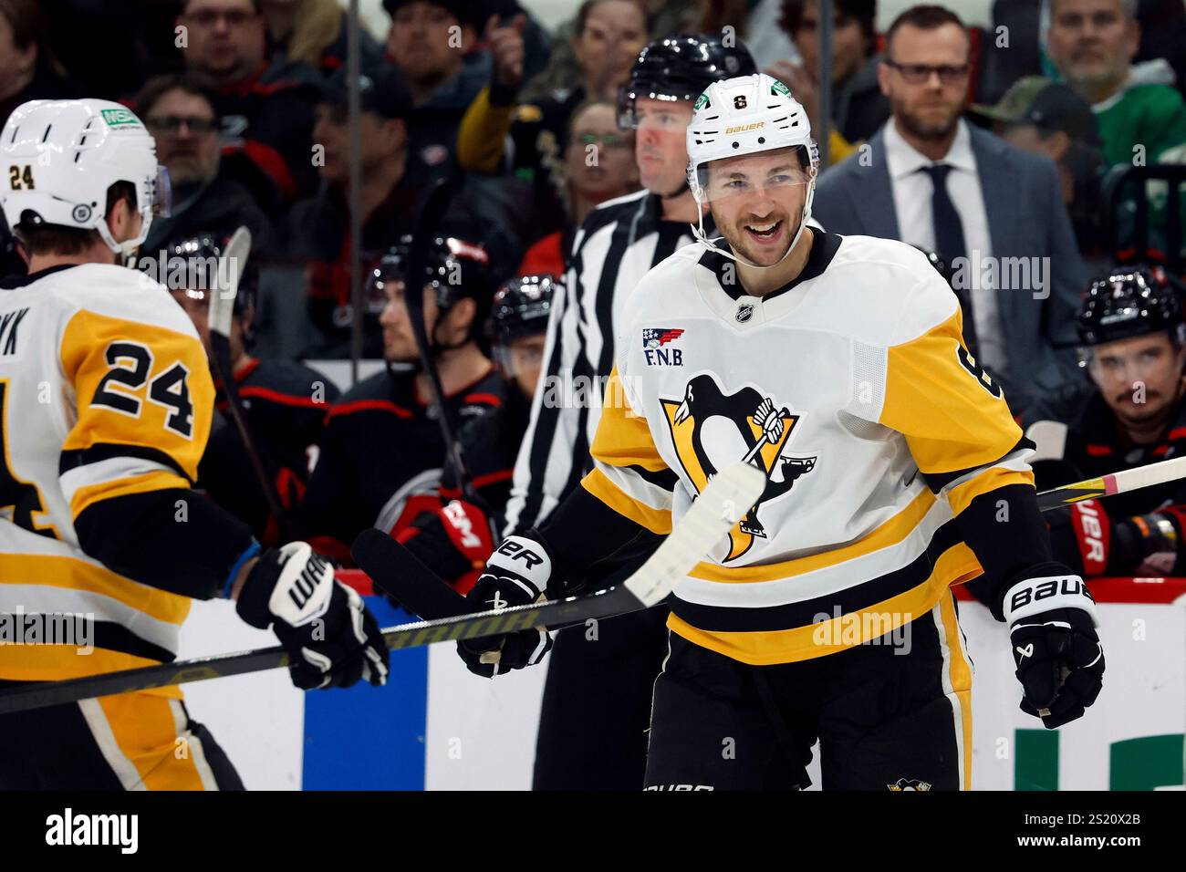 Pittsburgh Penguins' Michael Bunting (8) celebrates after his goal ...
